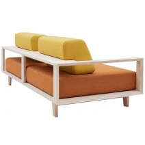 WOOD, a clever convertible sofa with its large cushions: a rewarded ...