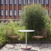 HEE Chair by HAY is light, stackable and resistant - a beautiful choice ...